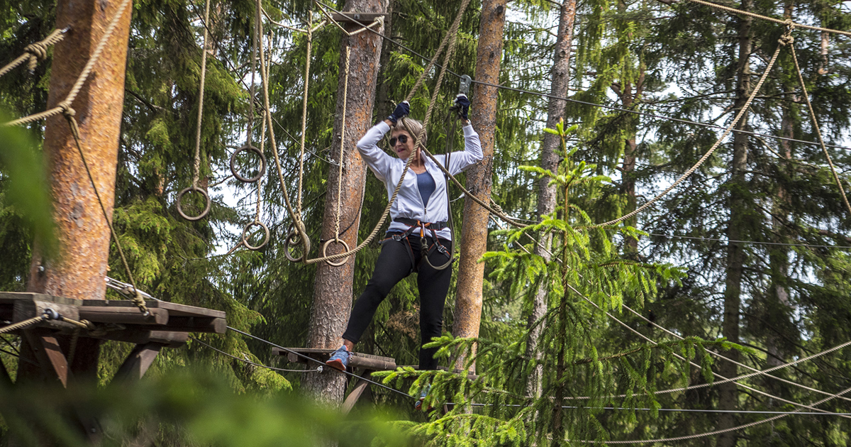 High-altitude cable car | Book a thrilling activity during your stay ...
